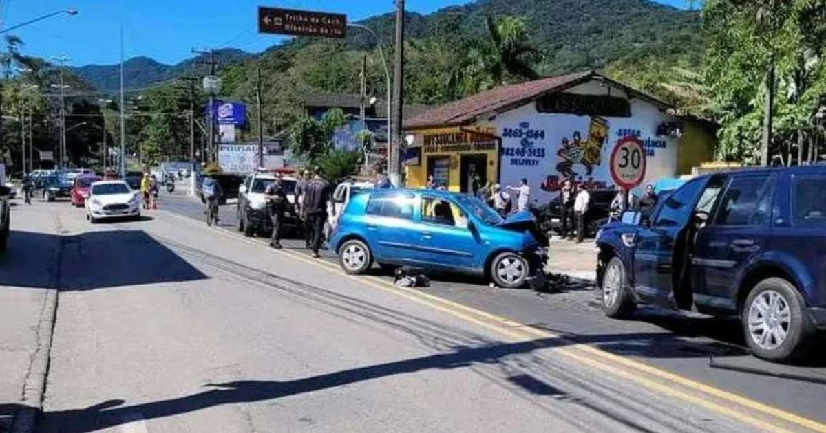 Homem mata ex-mulher em SP e morre ao bater carro durante fuga da ... Homem mata ex-mulher em SP e morre ao bater carro durante fuga da ...