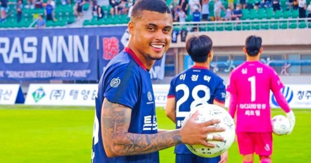 Zagueiro Yan Victor fala sobre sequência e carinho da torcida sul ...