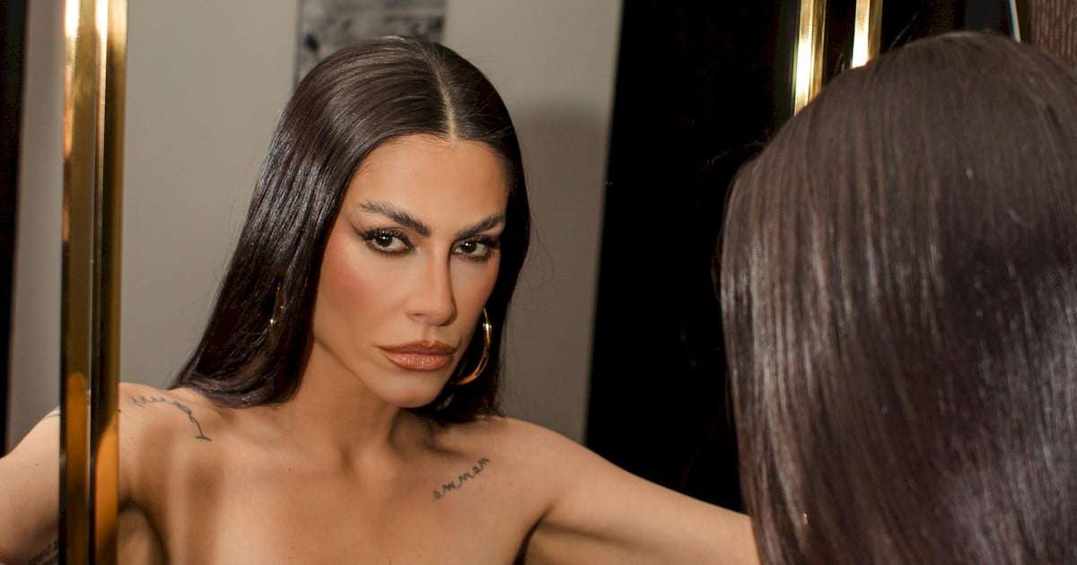 Cleo acompanha desfile da Tommy Hilfiger em Nova York