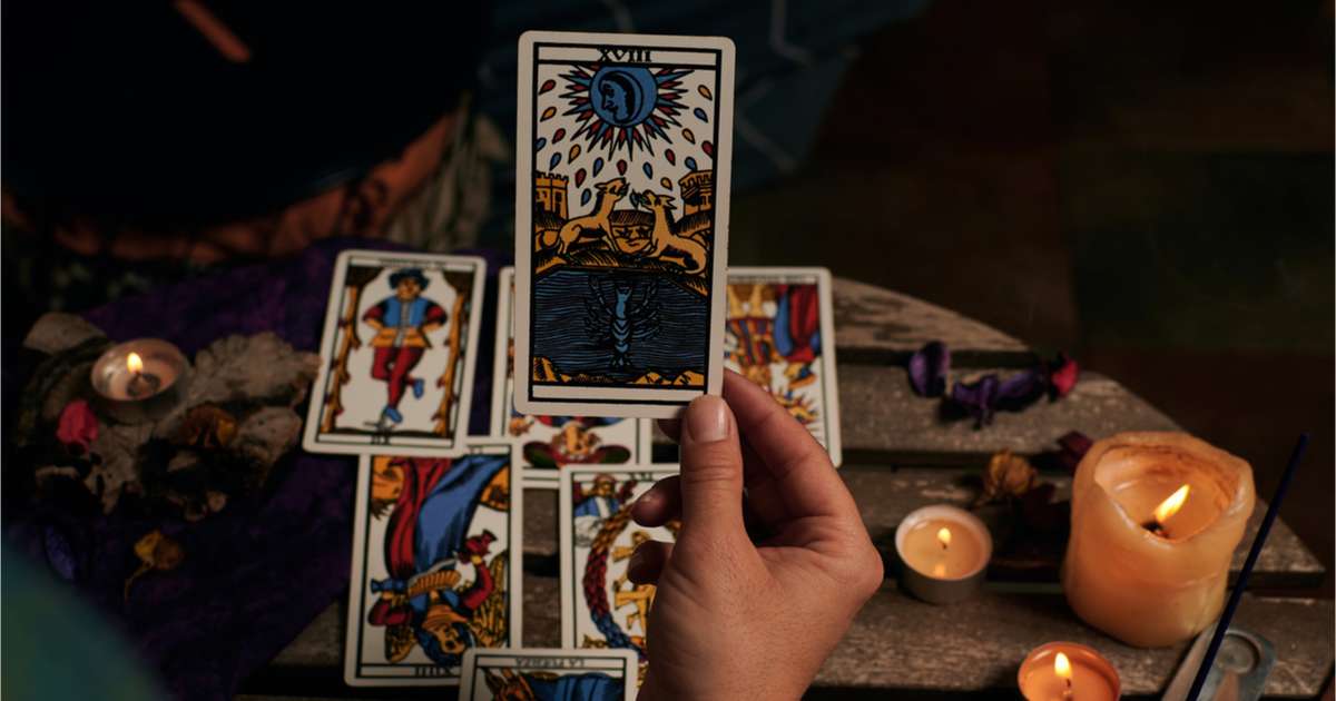 Como o tarot pode ser usado para reconectar sua espiritualidade