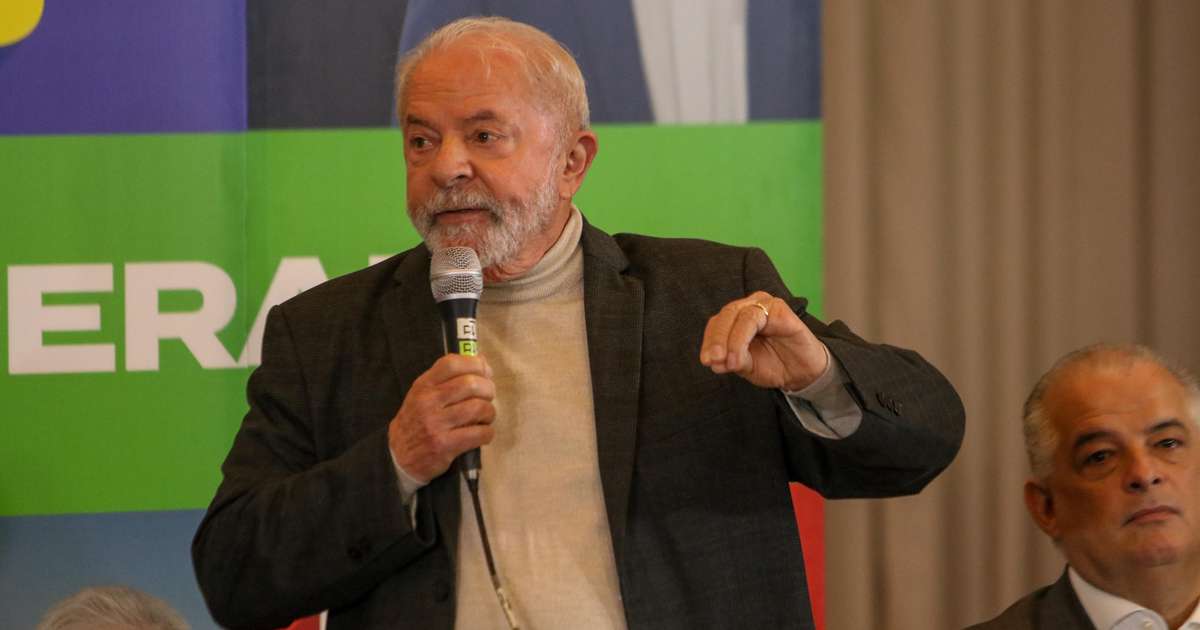 Lula se prepara para reta final da campanha e cita dois debates