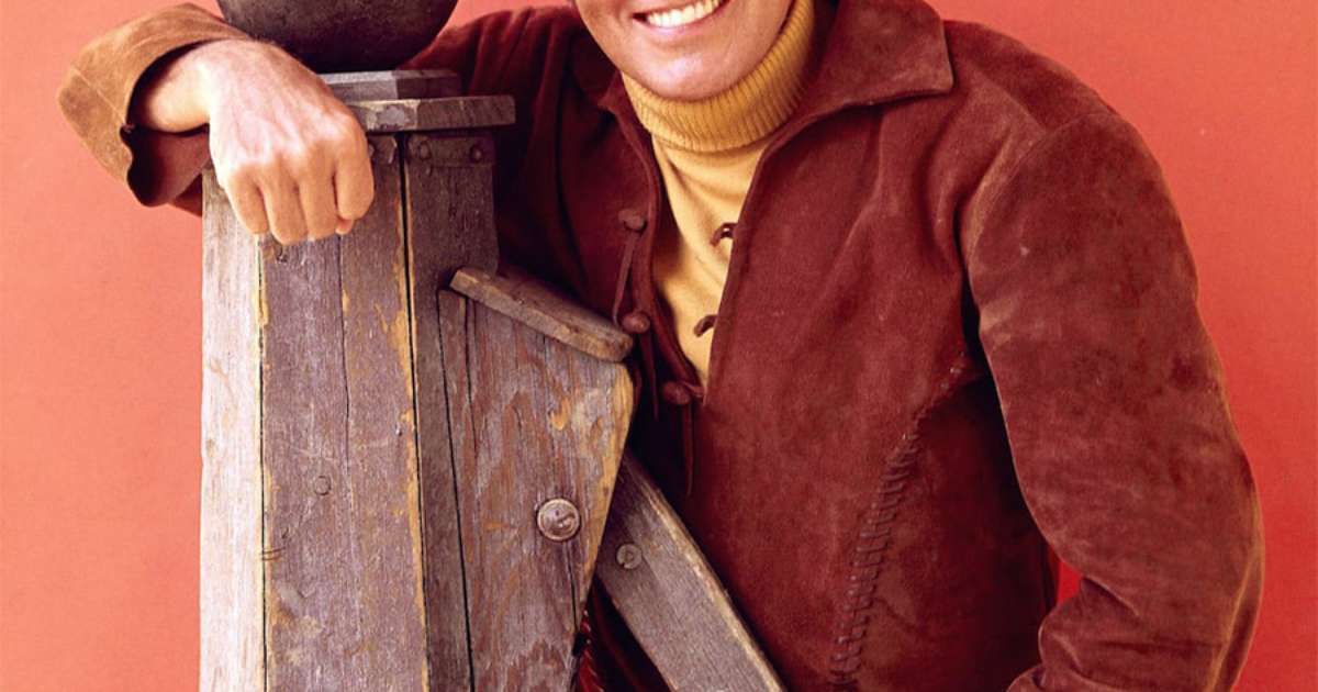 Robert Brown, da série clássica "E as Noivas Chegaram", morre aos 95 anos