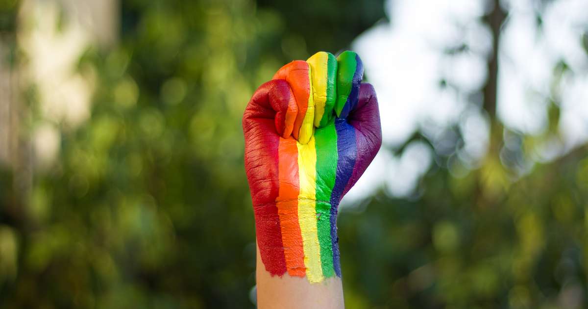 Comércio e órgãos públicos terão placas contra homofobia no Maranhão