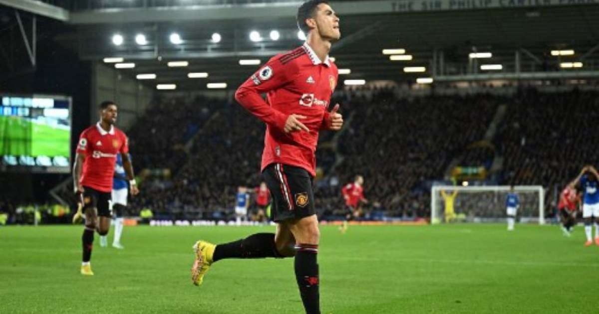 Cristiano Ronaldo chega a 700 gols por clubes na carreira