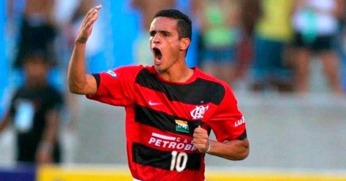 Campeão em 2006, Ney Franco relembra convite inusitado do Flamengo e elogia Renato Augusto