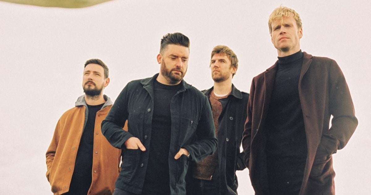 Kodaline lança seu novo álbum ao vivo "Our Roots Run Deep"