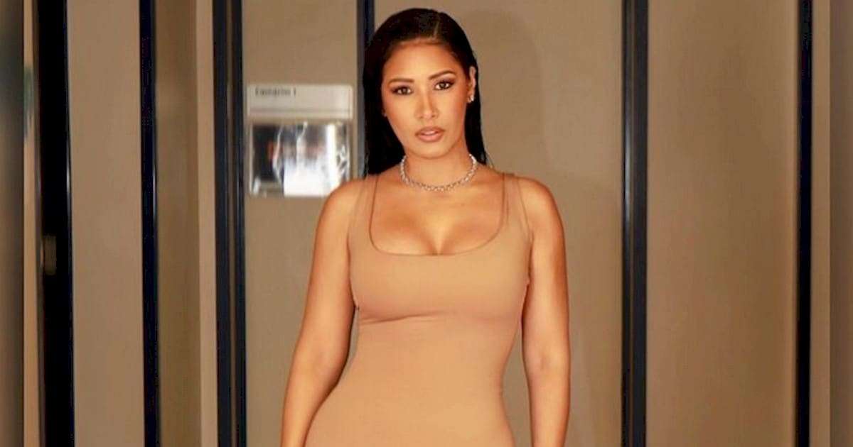 Simaria deixa seios à mostra em foto no Instagram