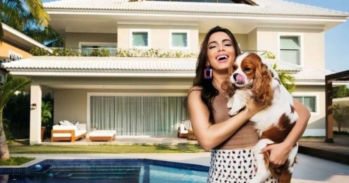Anitta coloca mansão de R$ 12 milhões à venda no Rio de Janeiro