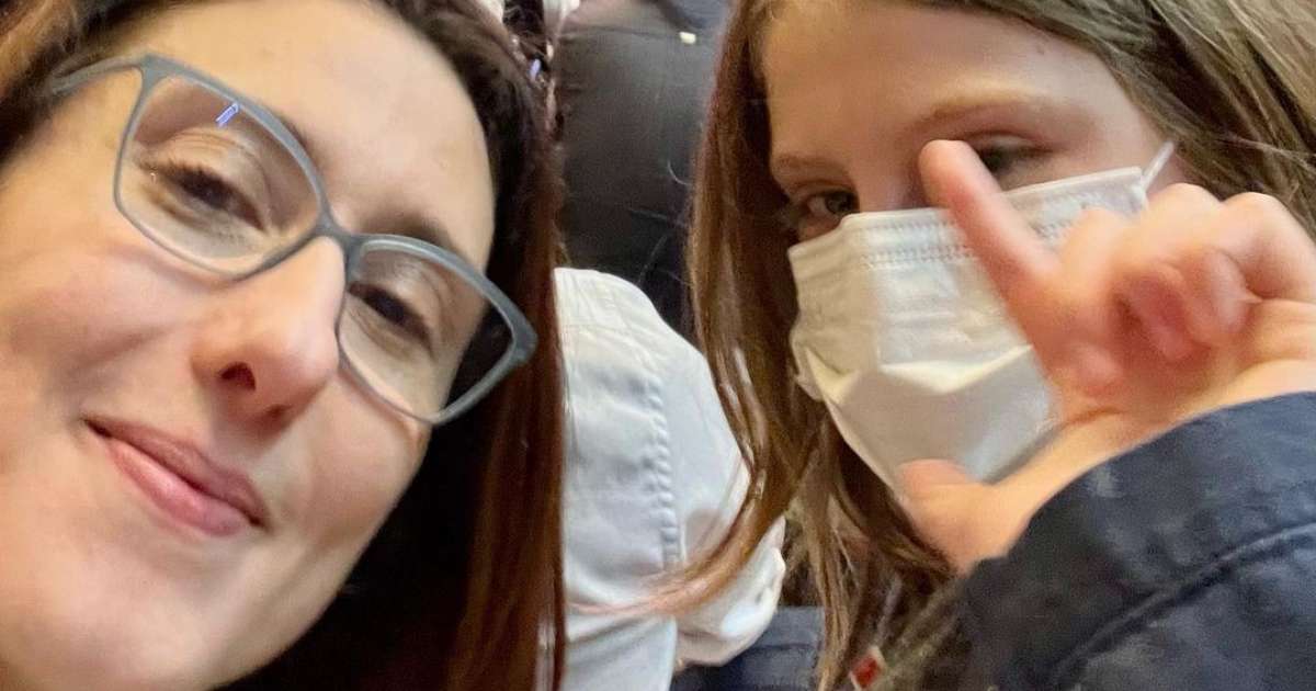 Paola Carosella leva filha de 11 anos em ato político desabafa: ‘Que ...