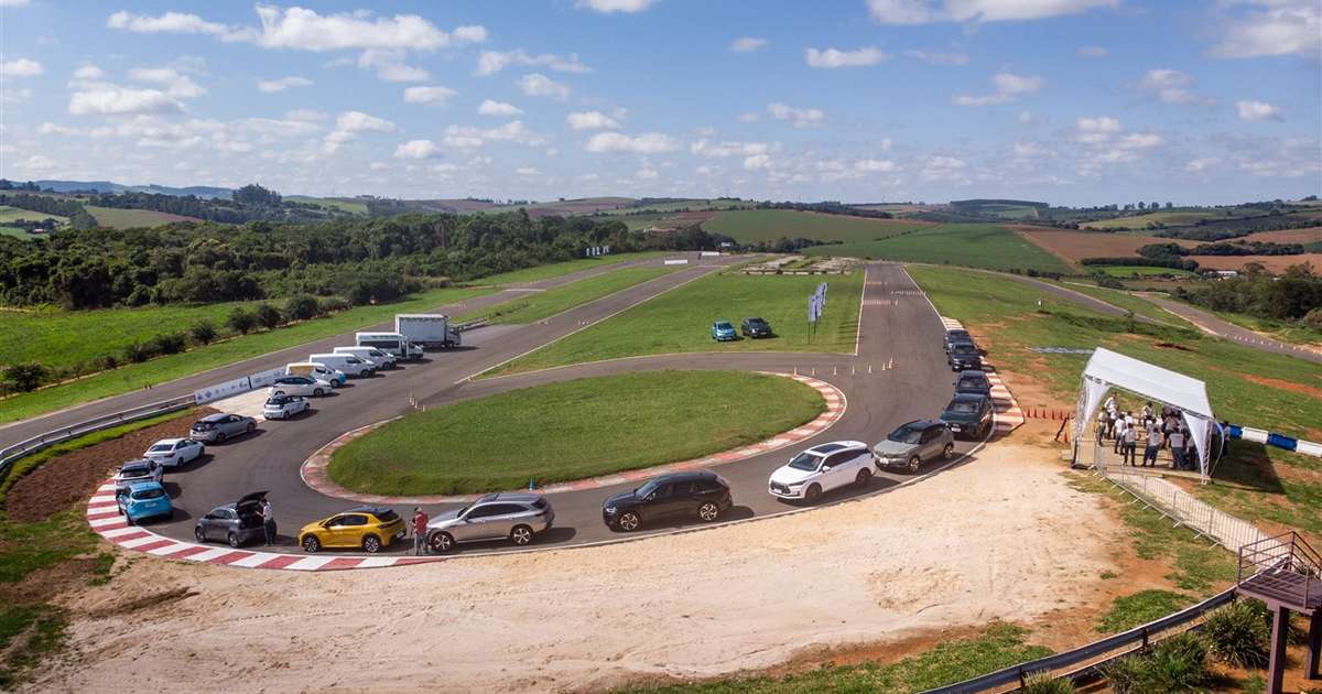 Evento em São Paulo libera test drive em carros elétricos