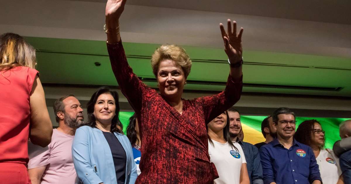 Dilma Russef repete look de "impeachment" em vitória de Lula