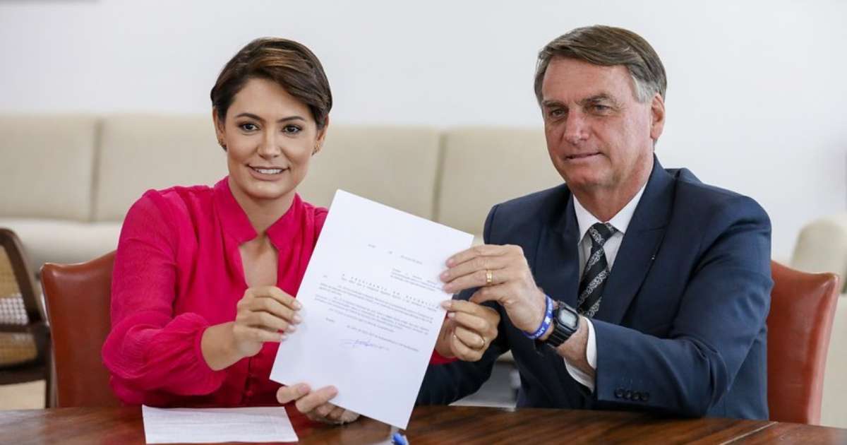Jair Bolsonaro e Michelle pararam de se seguir no Instagram