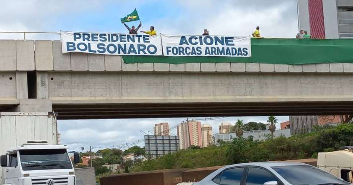 Movimento Sem Teto vai enviar militantes para atuar no desbloqueio de ...
