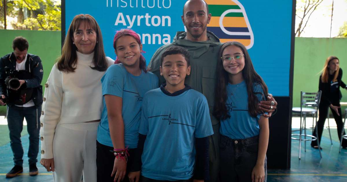 Lewis Hamilton visita escola pública em SP: Veja a conversa que ele ...