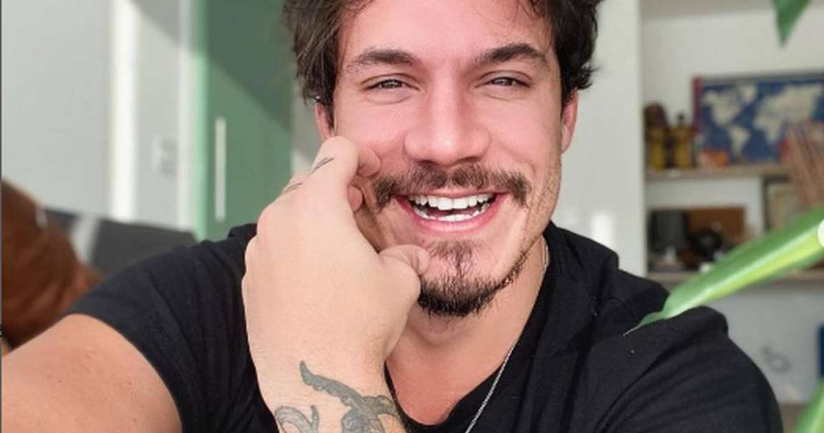Ex-BBB Eliezer revela síndrome rara no coração: 'Dificuldade para respirar'