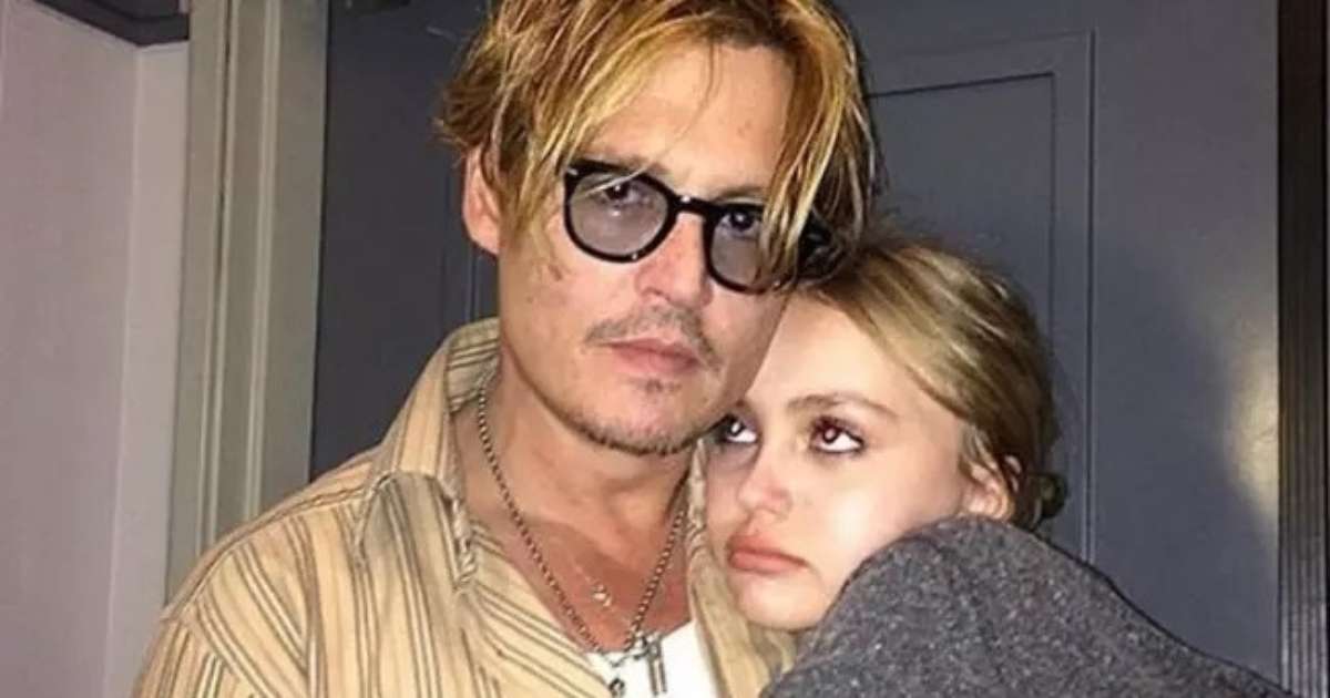 Filha de Johnny Depp diz que nunca vai comentar processo de Amber Heard