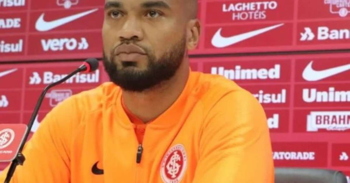 Rodrigo Moledo e Internacional negociam a renovação de contrato