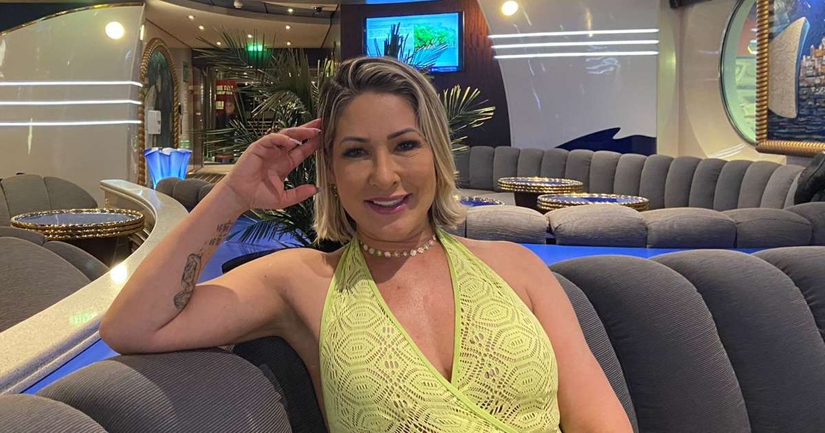 Cláudia Baronesa lamenta promessa não cumprida da Record e relembra busca pela autoestima