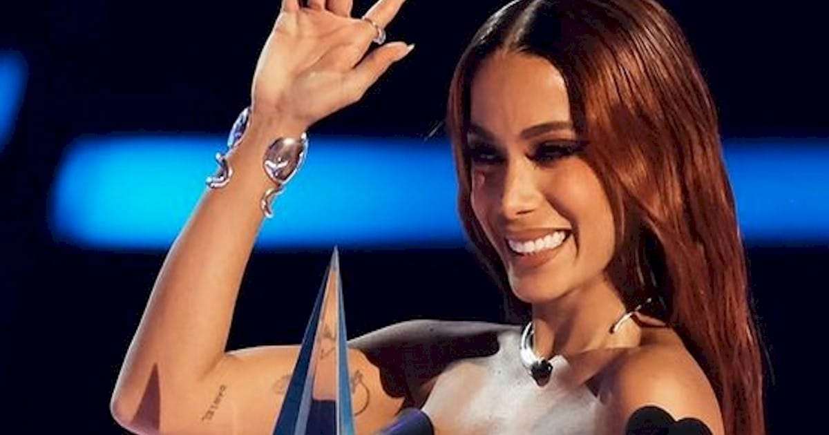 Anitta faz história no American Music Awards 2022