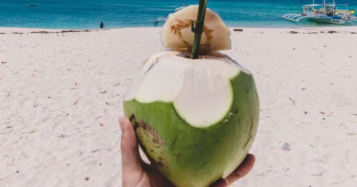 5 motivos para apostar na água de coco