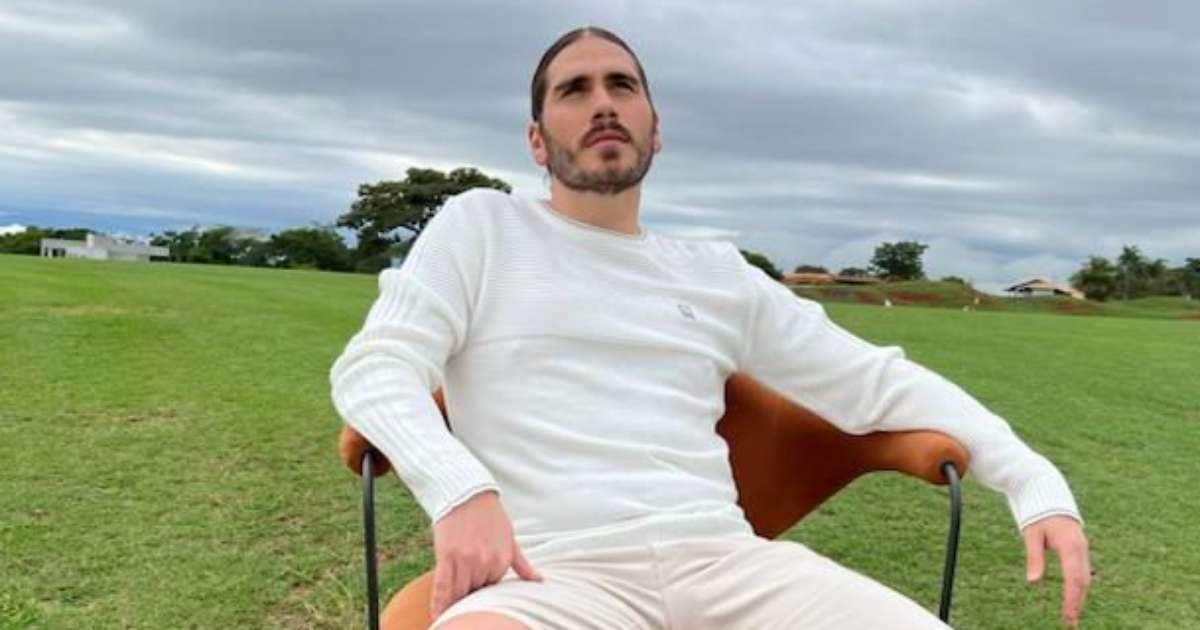 Gabriel Sater posa em campanha: "Gosto de conforto e beleza"