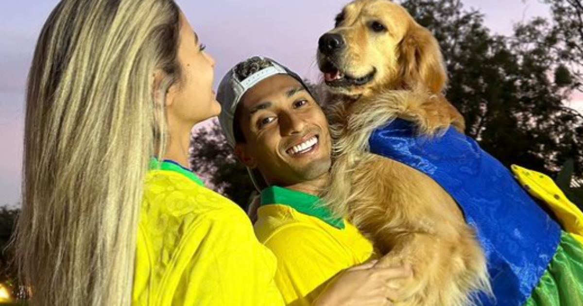 Esposa de Raphinha anuncia gravidez após eliminação do Brasil na Copa