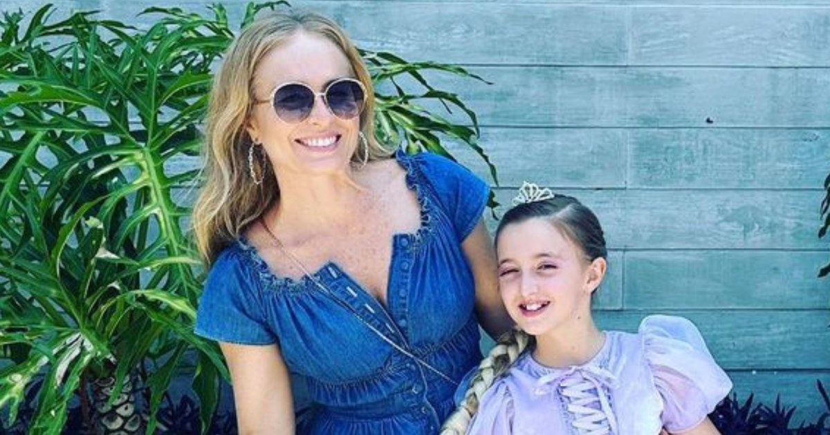 Eva Huck dá vida à Rapunzel em peça de teatro e Angélica se derrete ...