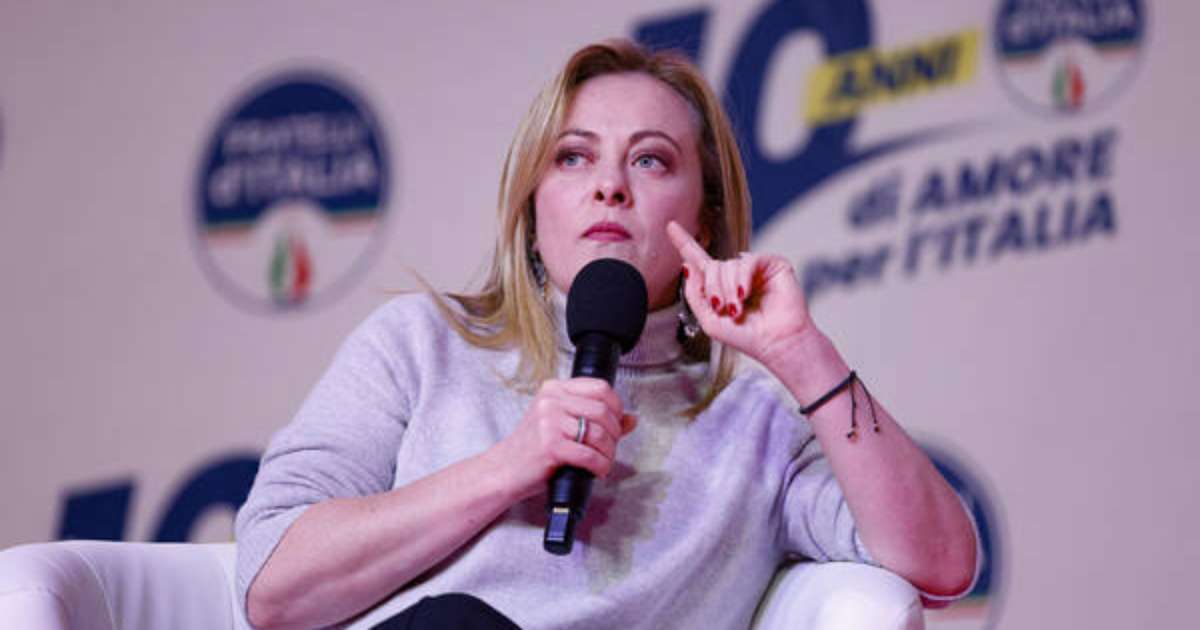 Partido de Giorgia Meloni completa 10 anos com festa em Roma