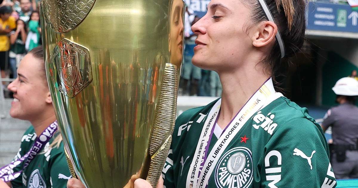 Bruna Calderan festeja temporada com títulos do Palmeiras feminino ...