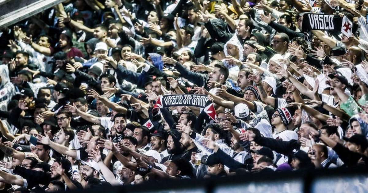 Torcida do Vasco esgota ingressos para estreia no Campeonato Carioca