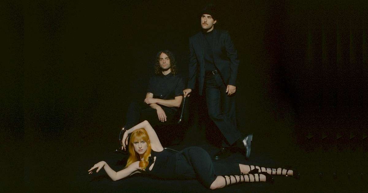 Paramore lança o inédito single "C'est Comme Ça"