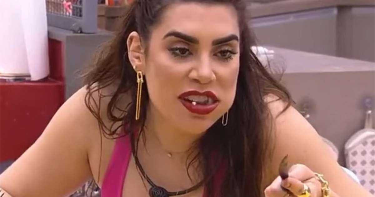 Naiara diz que ninguém a convida pra jantar depois do "BBB"