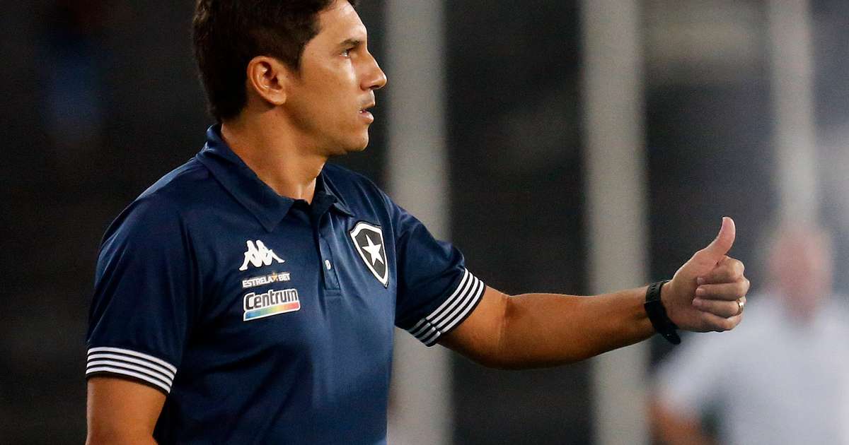 Lúcio Flávio confirma "Botafogo Way" na equipe B: "Um princípio importante"