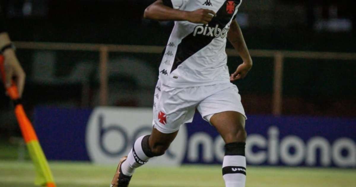 Rayan celebra estreia e marca histórica alcançada pelo Vasco