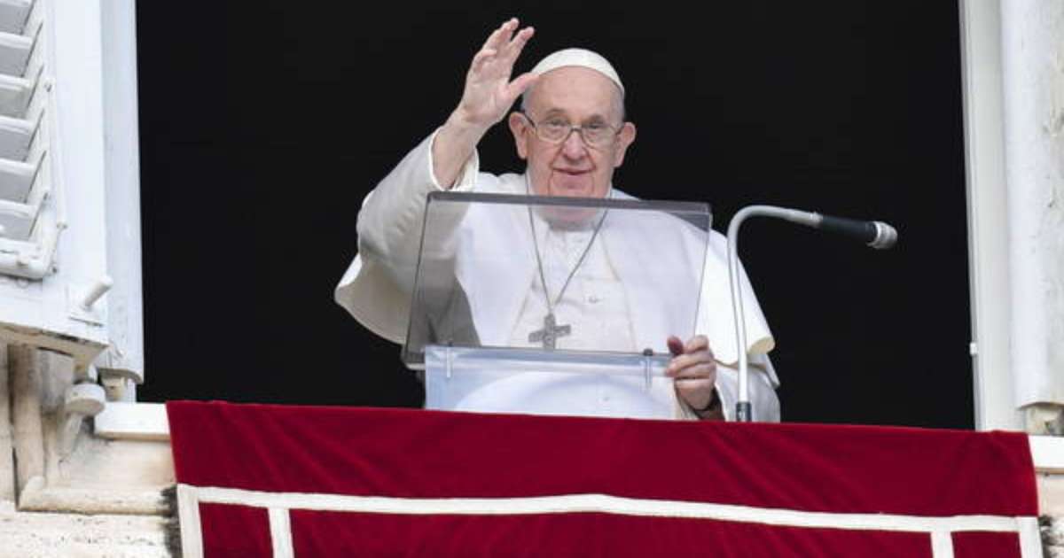 Papa Francisco Diz Que Homossexualidade Não é Crime