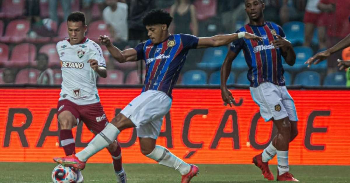 Calegari sai na frente e acirra disputa por vaga na lateral esquerda do ...