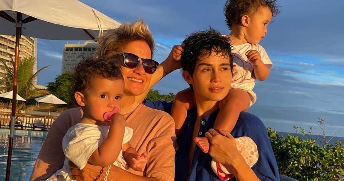 Nanda Costa e Lan Lanh completam 9 anos juntas: "Que venham mais"