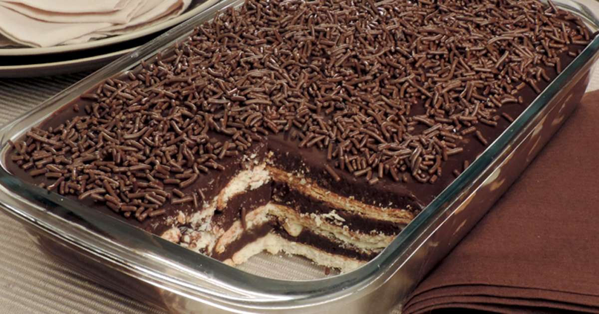 Pavê de chocolate: aprenda a fazer o clássico doce brasileiro