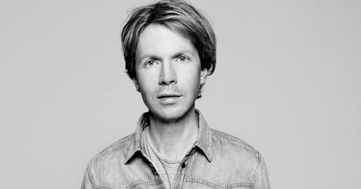 Beck lança "Thinking About You", sua primeira faixa desde 2019