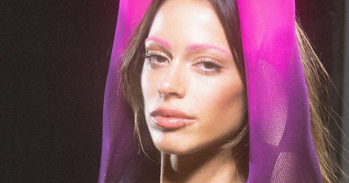 Tini lança "Cupido" seu quarto disco da carreira