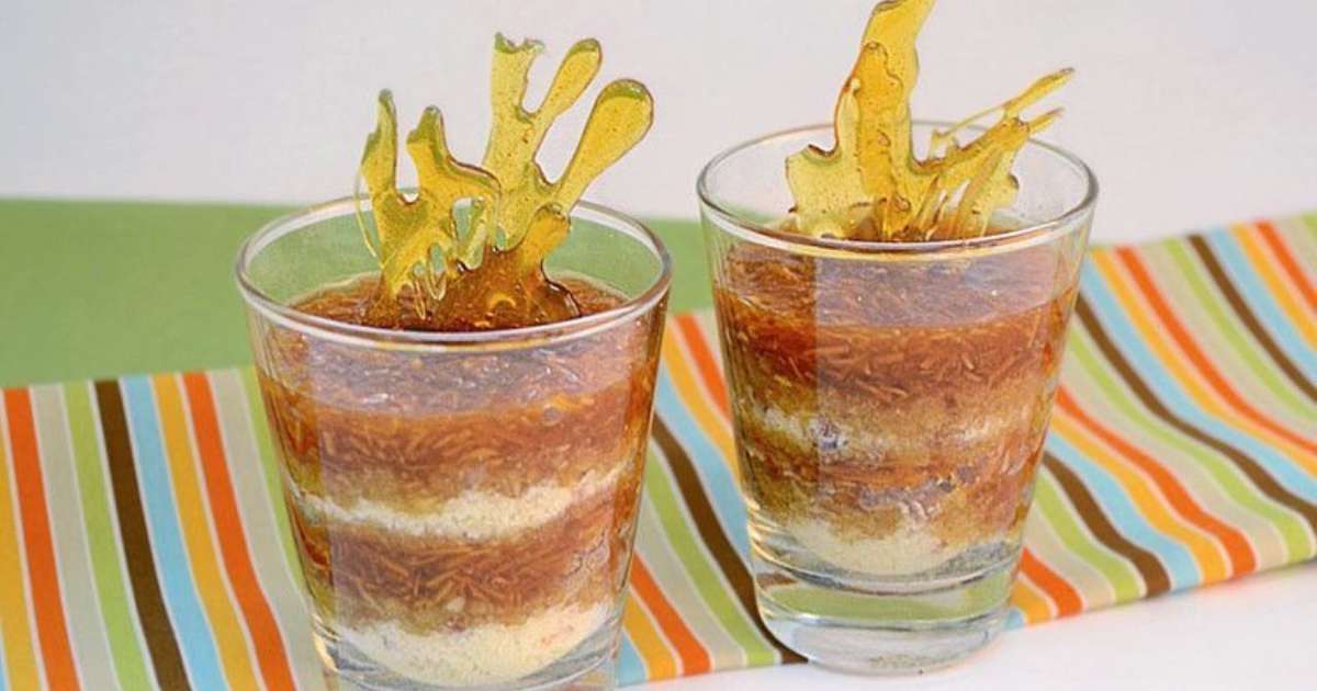 Bolo de quebra-queixo no potinho fácil e delicioso