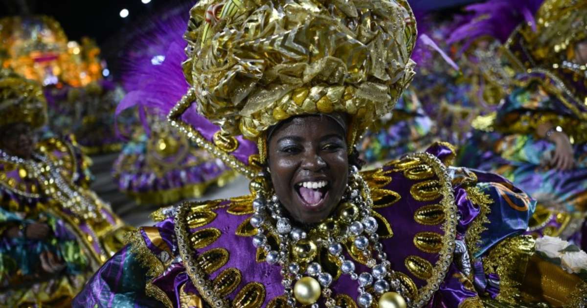 O poder do samba... talvez isso explique