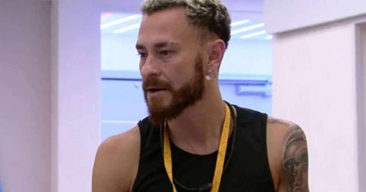 Bbb 23 Fred Detona Comportamento De Domitila No Quarto Branco