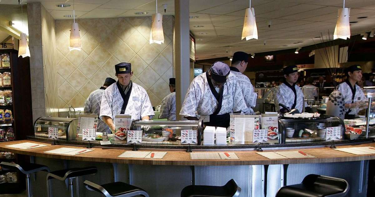 Jovens são detidos no Japão após brincadeiras anti-higiênicas em ...