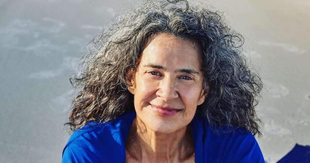 Cantora Simone celebra 50 anos de carreira e anuncia novidade: "Tô ...