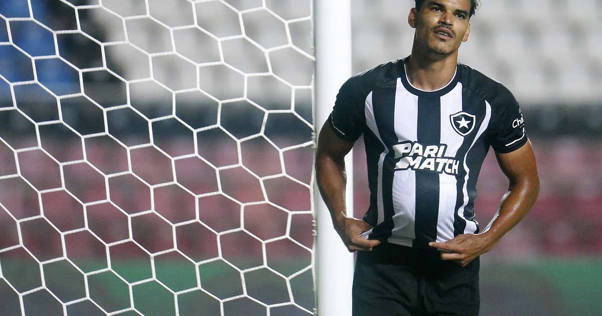 Danilo Barbosa vira dúvida no Botafogo para duelo contra Portuguesa-RJ