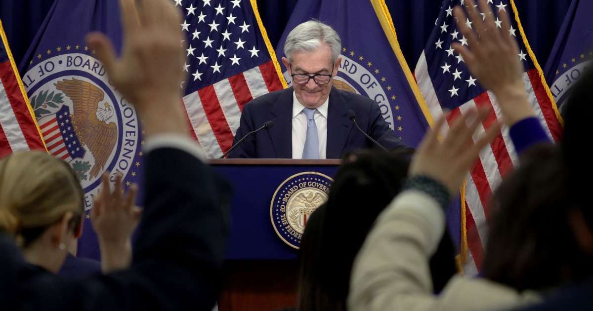 EUA: Federal Reserve aumenta juros em 0,25 ponto percentual