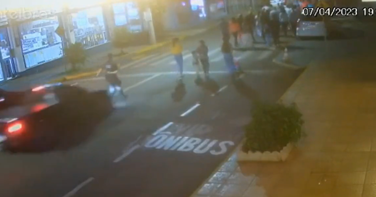 Motorista Embriagado Atropela Fiéis Em Procissão No Rs Veja Vídeo