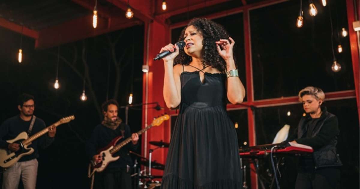 Cantora brasiliense Bárbara Silva lança seu primeiro álbum
