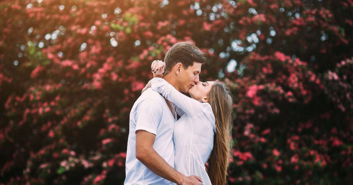 Dia do Beijo: por que beijar faz bem para mente e corpo?